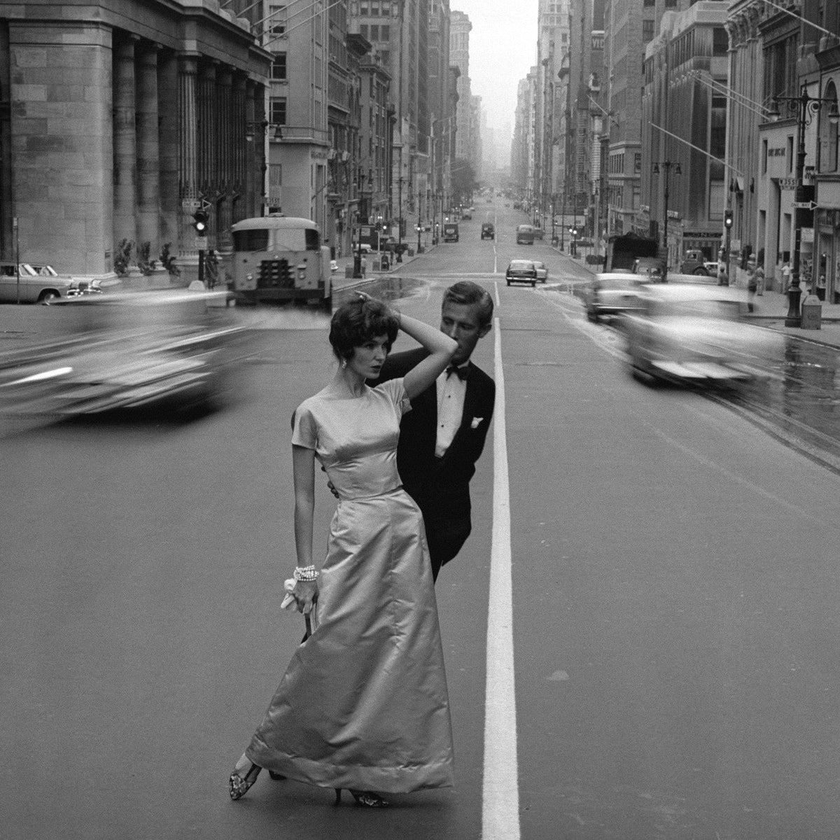 Crossing Fifth Avenue, New York, 1958