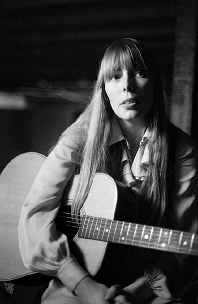 Joni Mitchell, Backstage at the Main Point, Bryn Mawr, PA, October, 19