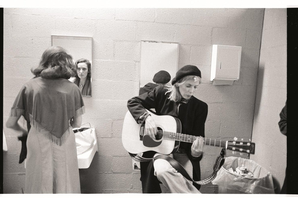 Ronee Blakley and Joni Mitchell, 1975